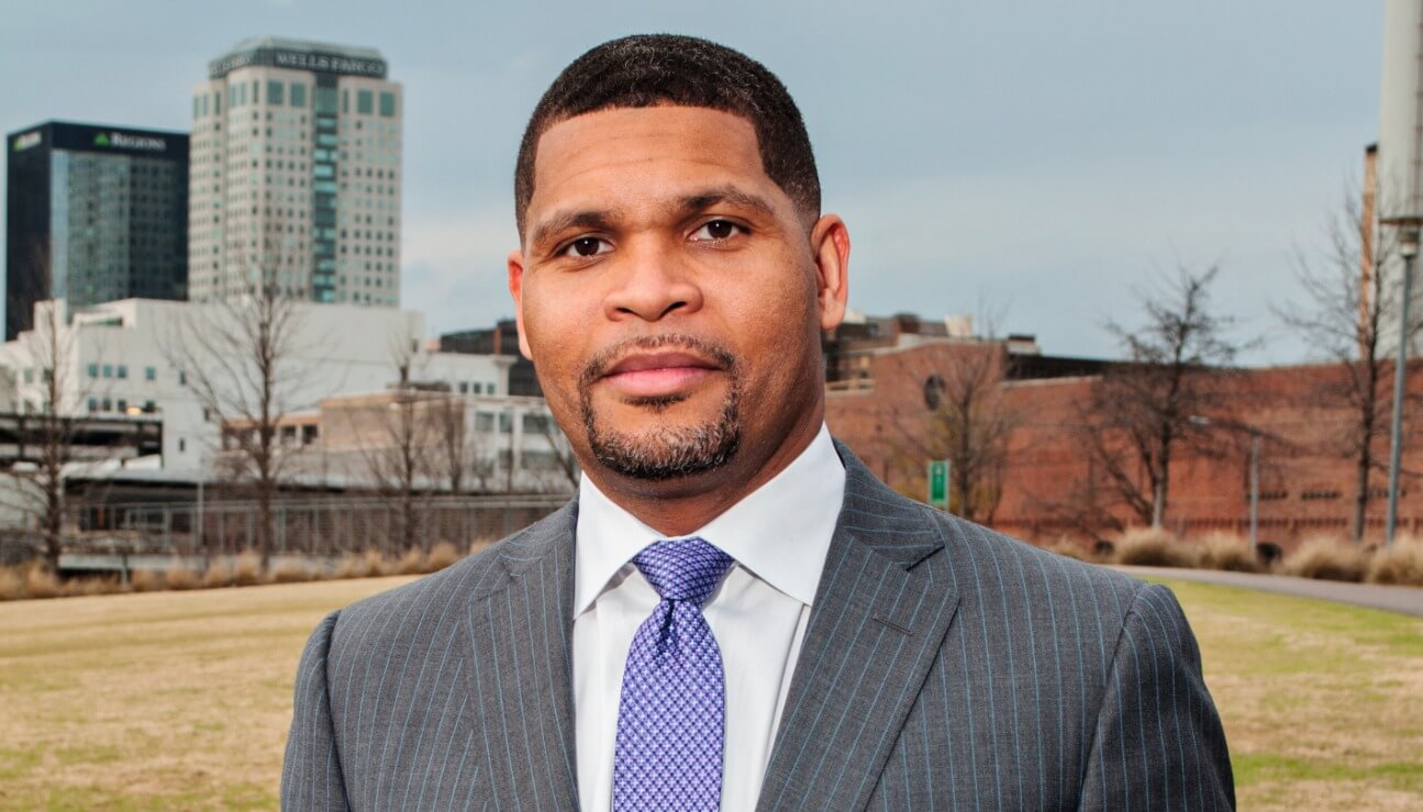 Derrick A. Mills : Big Changes One Small Step At A Time